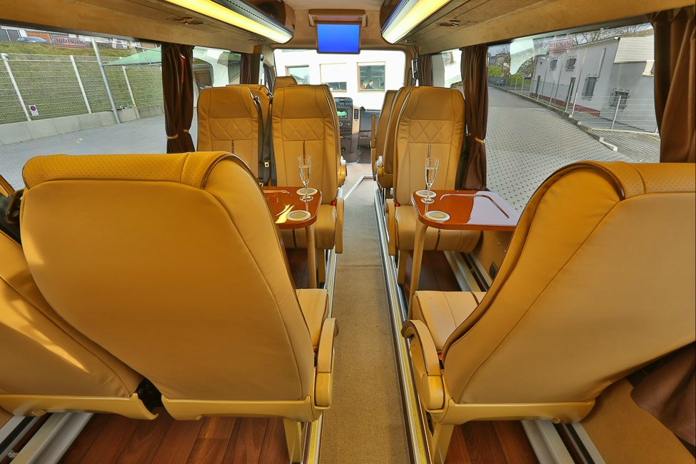 VIP handling at the highest level - Bavaria Limousines