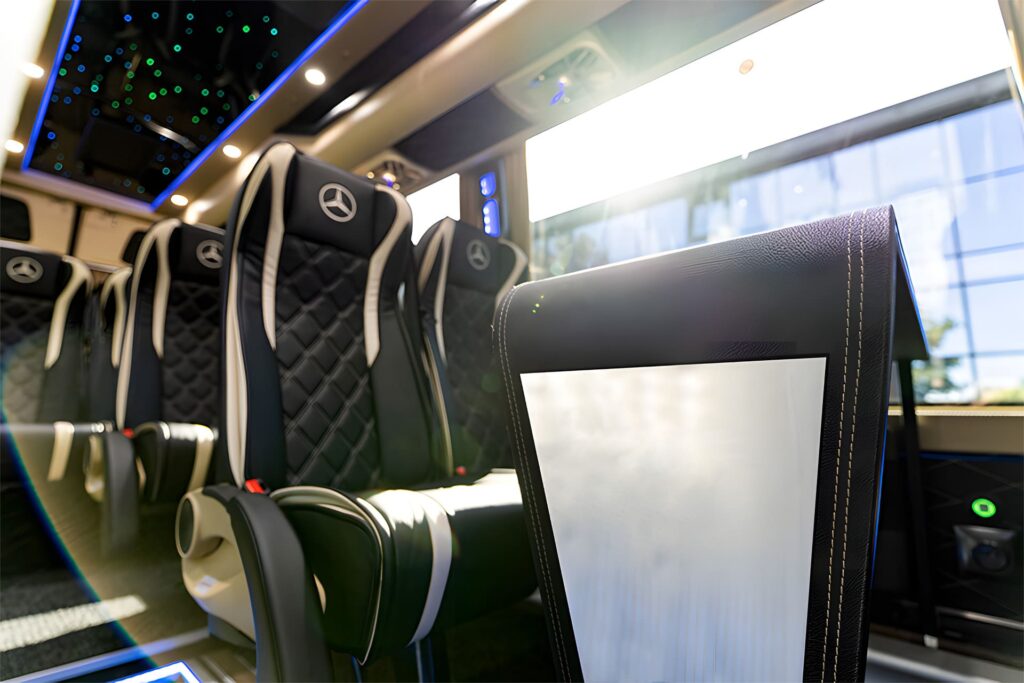 Luxury minibus, VIP Sprinter - for hire in Frankfurt and Hesse